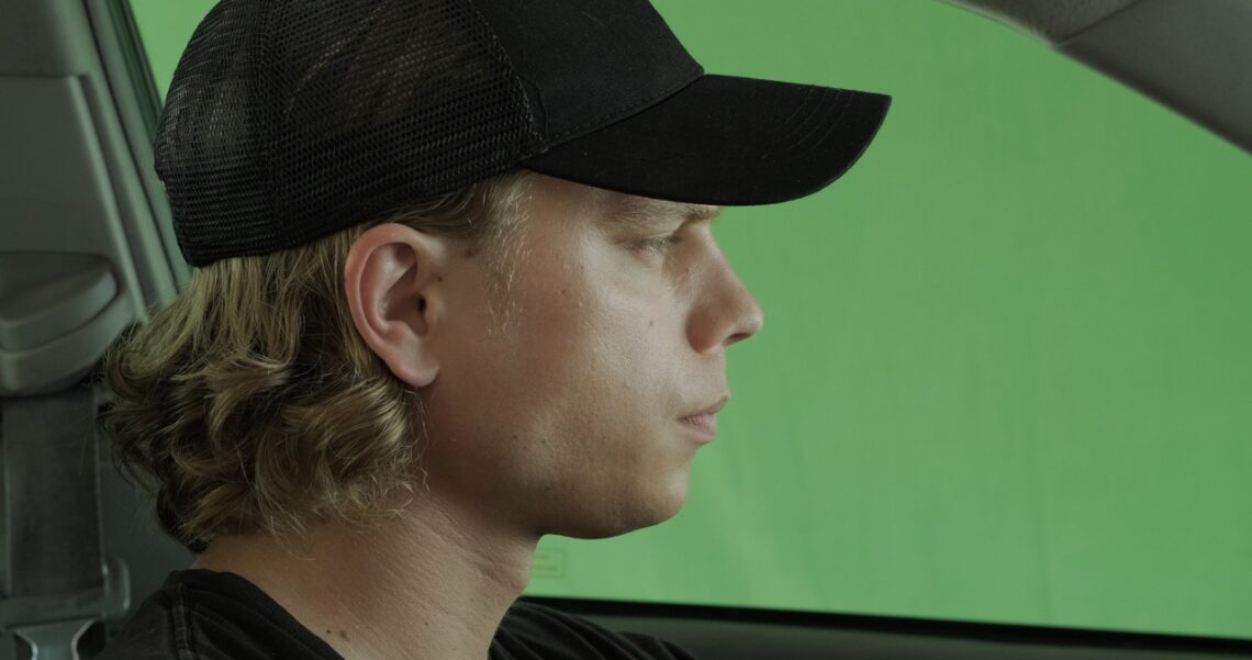 How To Shoot Moving Car Scenes On Green Screen And Add Background ...