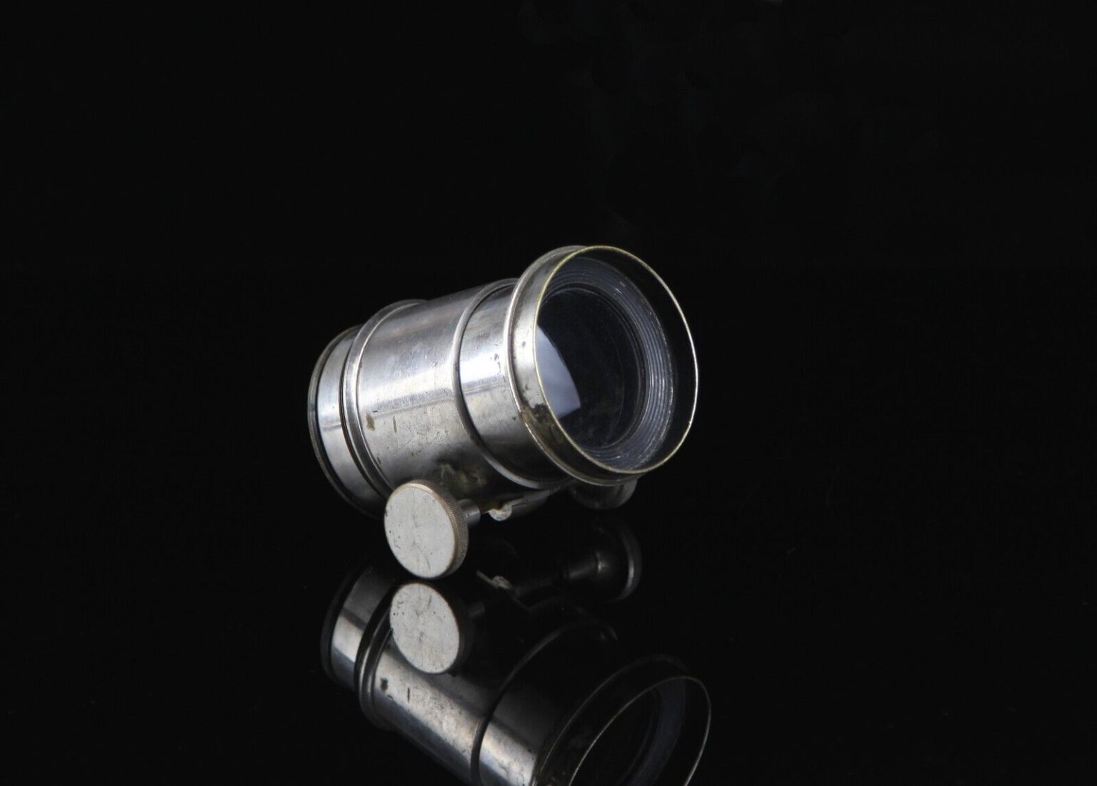 4 Stunning Lenses Used On POOR THINGS To Achieve A Gorgeous Art-House ...